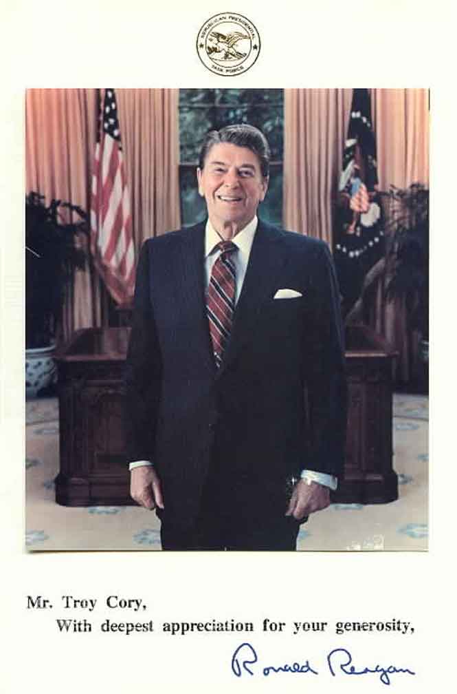 tviNews Soul Find Yes90 114 Photo: Pres. Reagan photo to Troy Cory ...